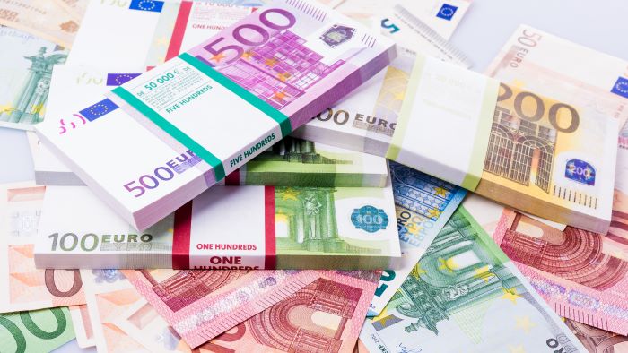 Aanhouden hoge contante bedragen wijst op witwassen - Taxence